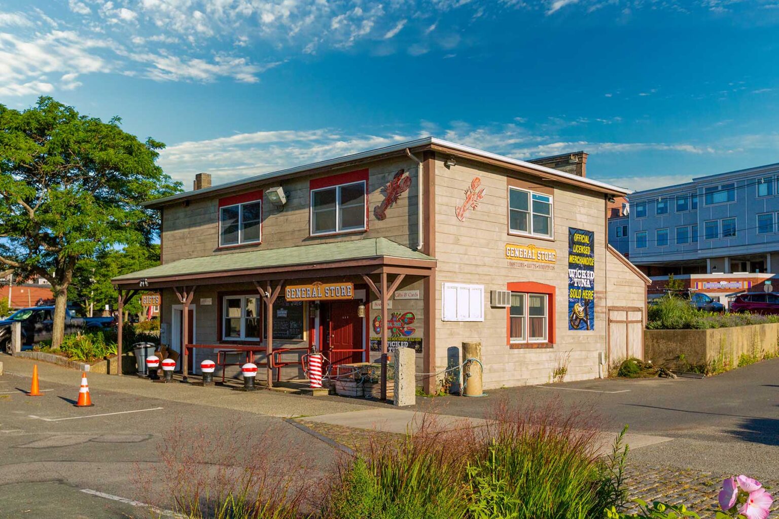 Location - Aquarius on The Back Shore - Gloucester