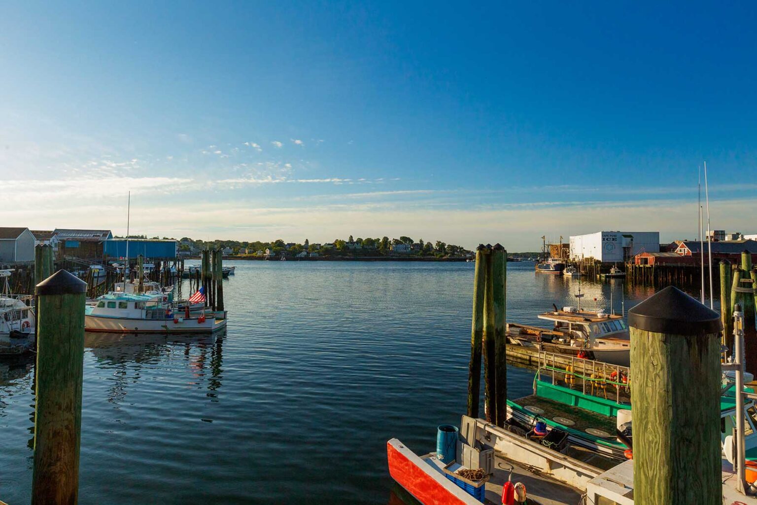 Location - Aquarius on The Back Shore - Gloucester